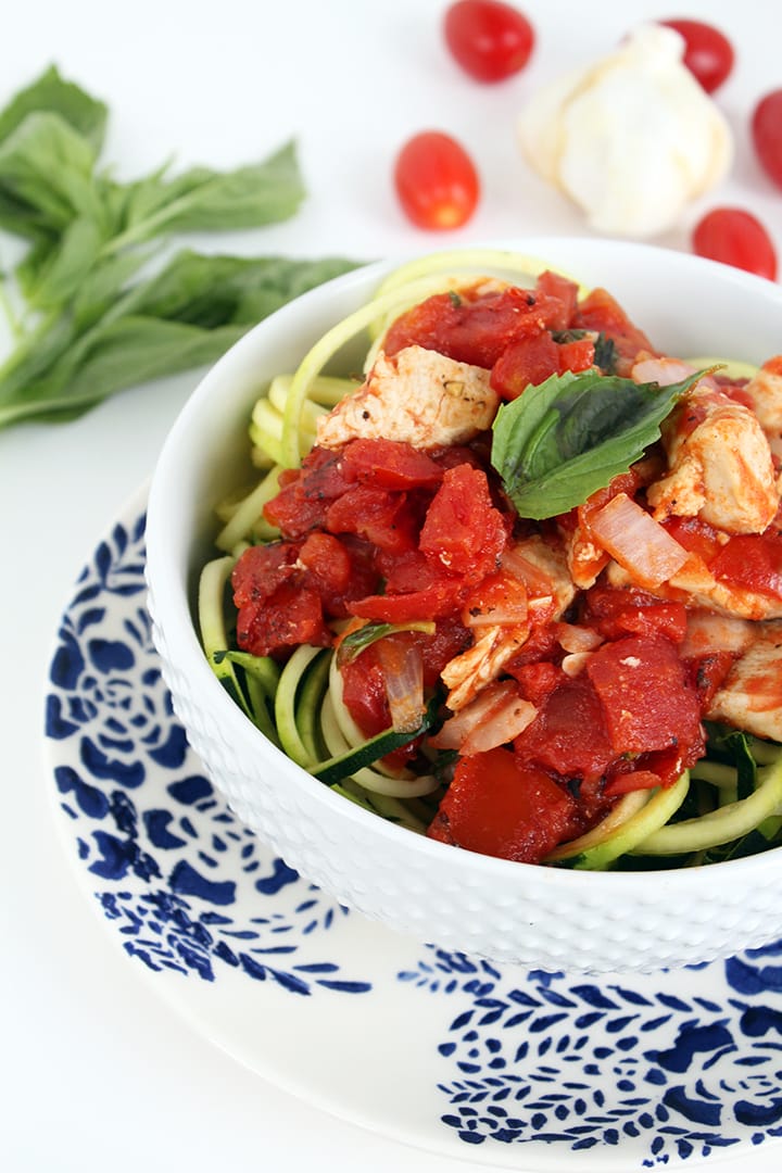Simple Chicken & Basil Pomodoro Zucchini Pasta - Inspiralized